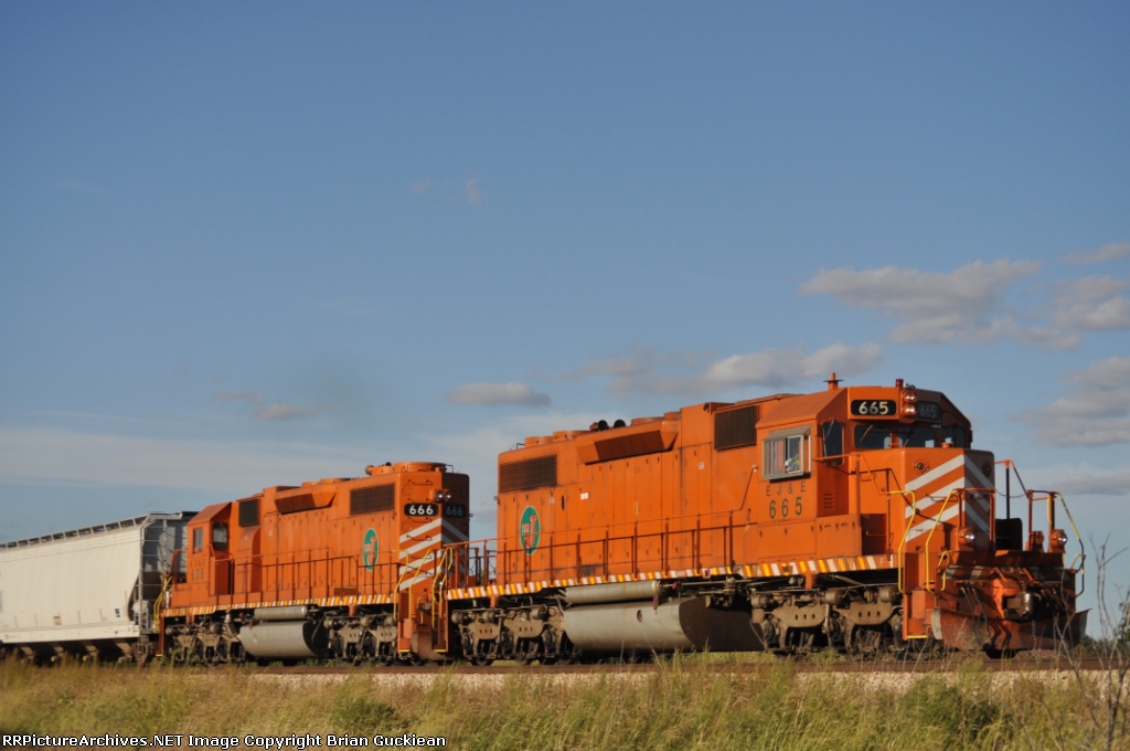 EJ&E 665 and EJ&E 666